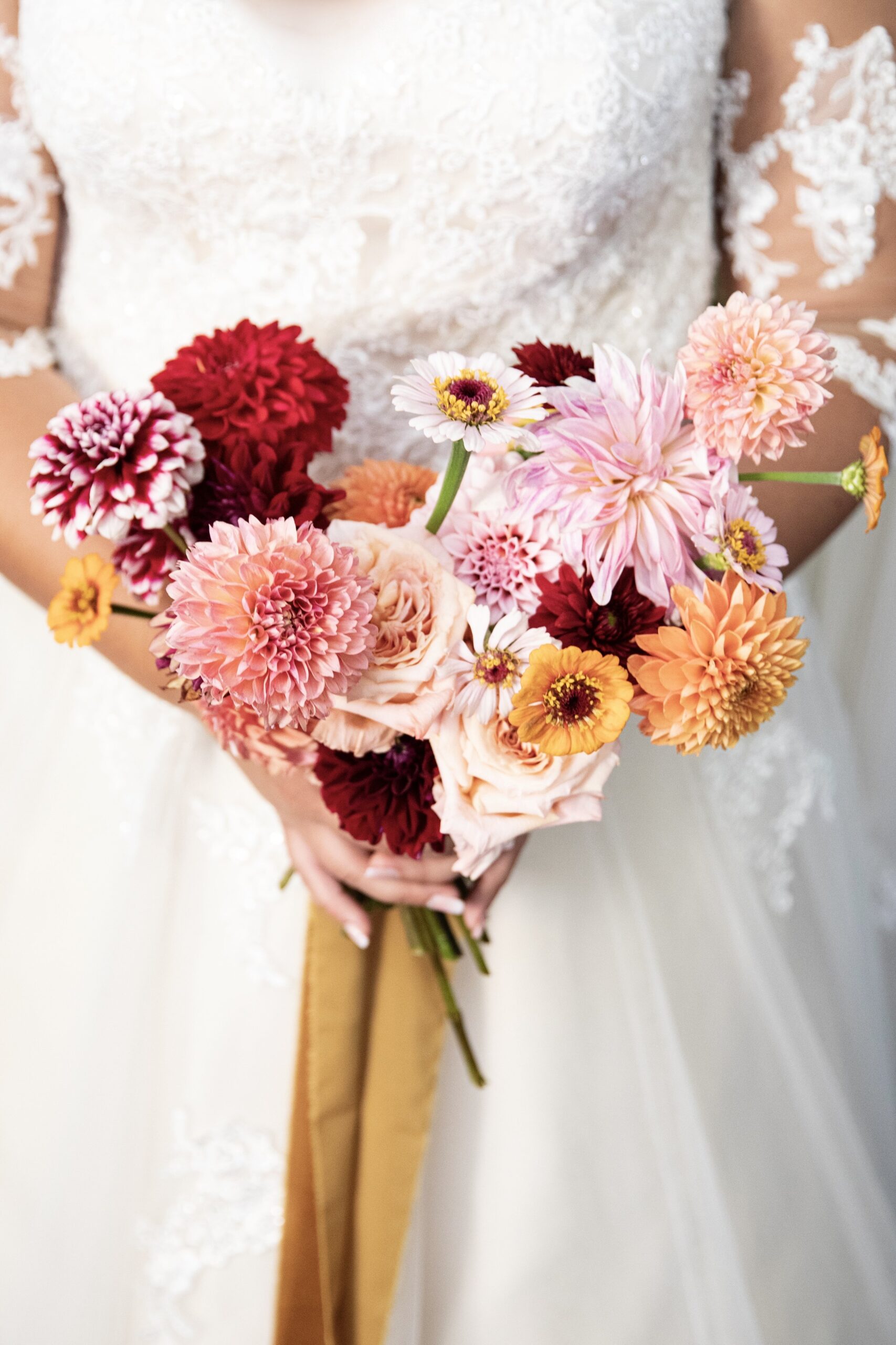 10 Dahlia Wedding Bouquets Ideas WEDVIBES MEDIA