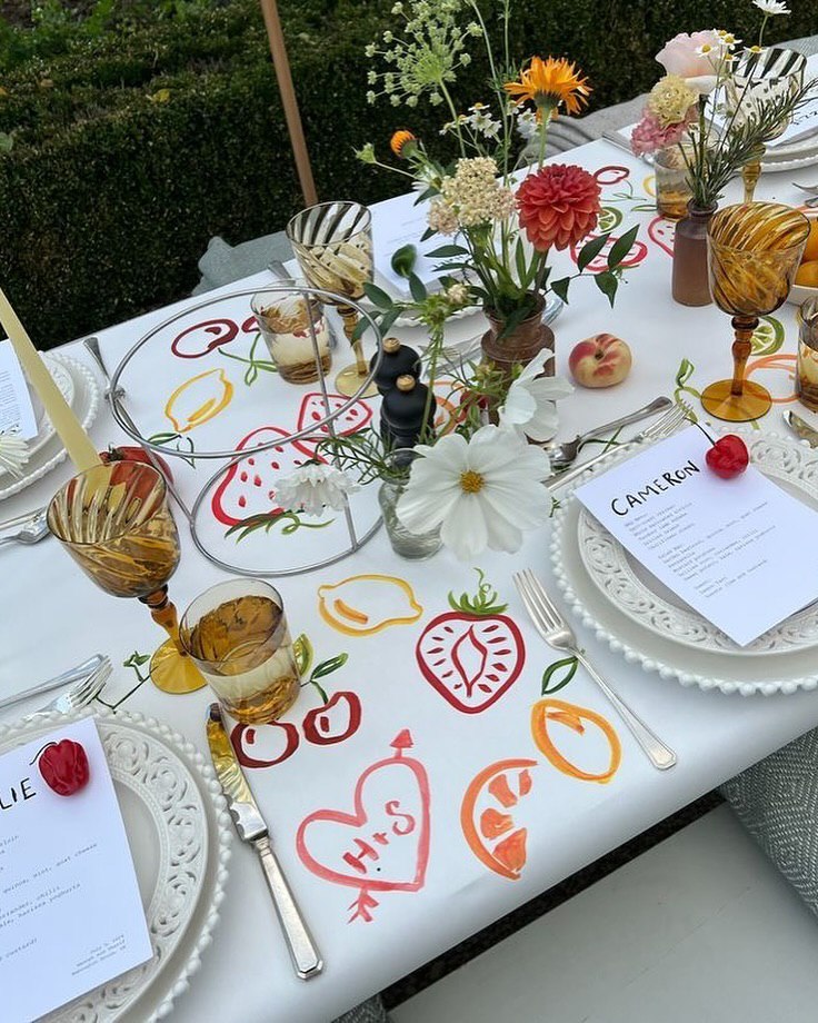 The Trend We Love: Hand-Painted Tablecloths - WEDVIBES.MEDIA