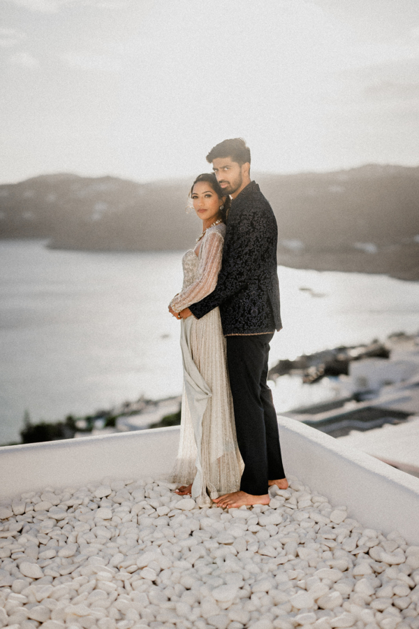 Mykonos Views, Indian Traditions and One Epic Dance Floor - WEDVIBES.MEDIA