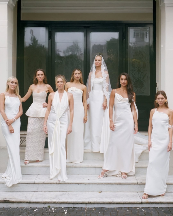 Group Wedding Photo Ideas: 13 Ways to Capture Your Favorite People ...