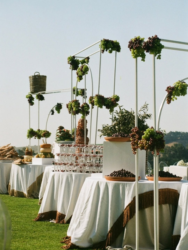 36 Chic Food & Drink Styling Ideas for Your Wedding - WEDVIBES.MEDIA